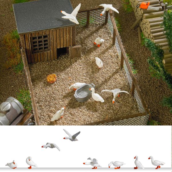 BUSCH 1195 - 'DOMESTIC GEESE' - HO SCALE PLASTIC MODEL KIT| Hobbyplex