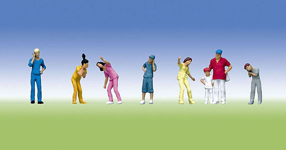 FALLER # 151034 - YOUNG PEOPLE WITH MOBILE PHONES - HO SCALE FIGURES ...